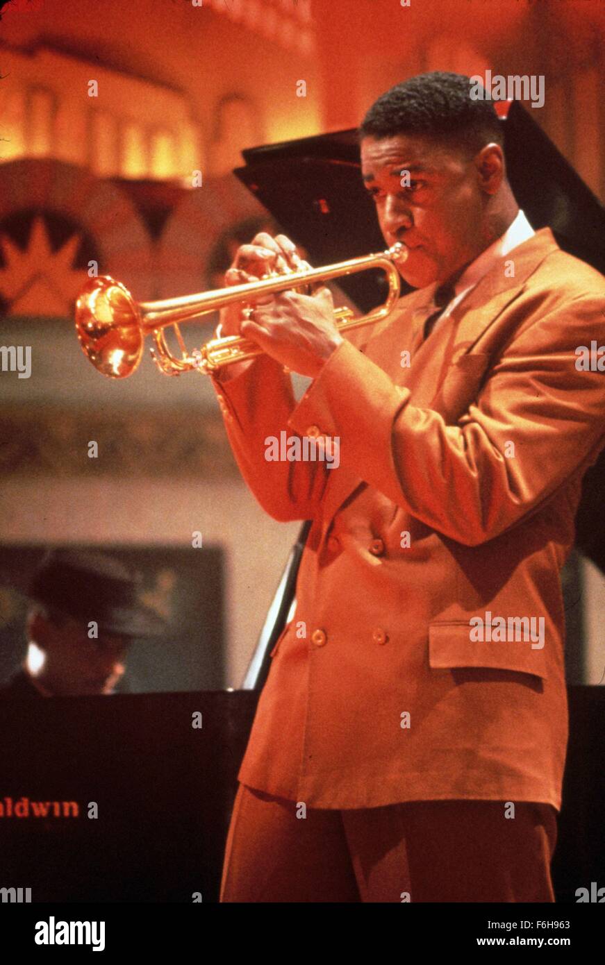 Denzel washington mo better blues hi-res stock photography and images ...