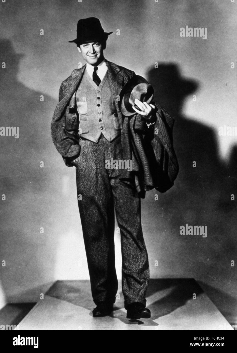 Film harvey james stewart hi-res stock photography and images - Alamy