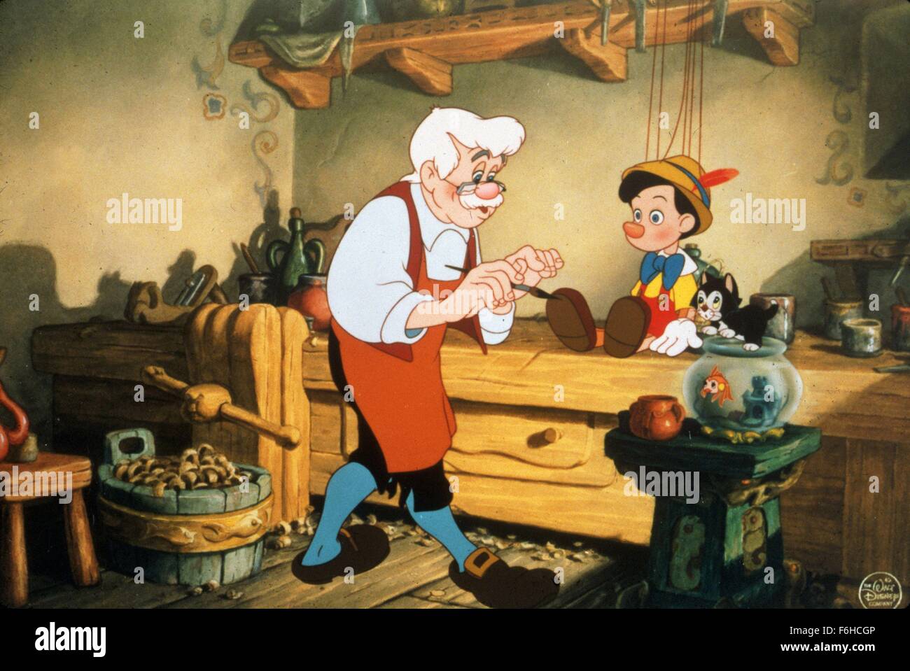 Pinocchio 1940 hi-res stock photography and images - Alamy