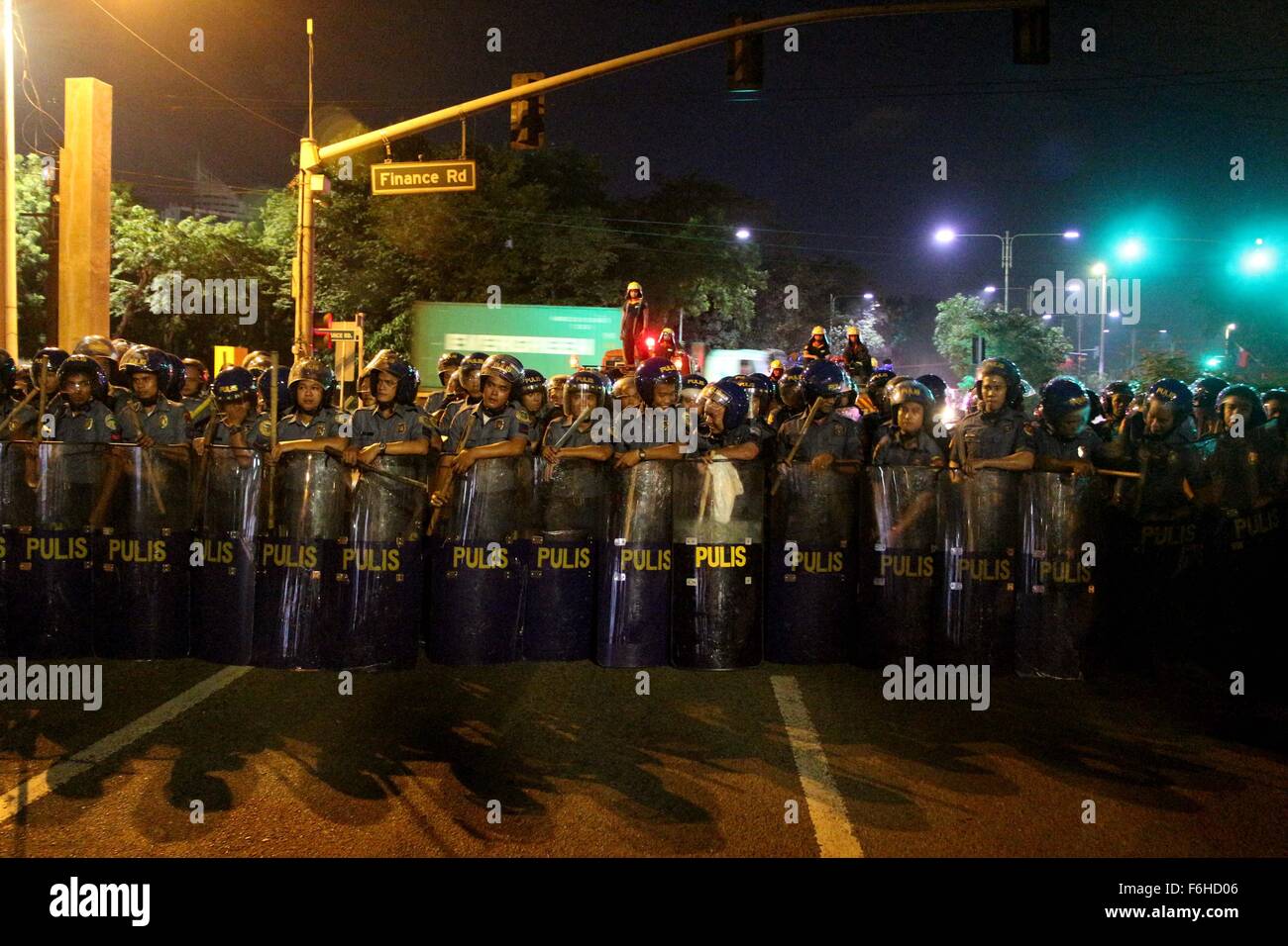 Manila, Philippines. 17th Nov, 2015. Students group Kabataan march with ...