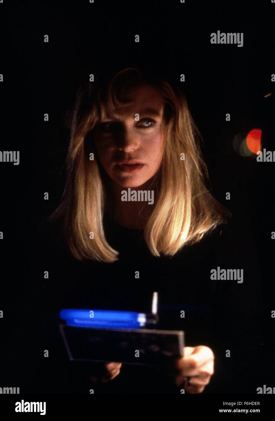 Deceived 1991 goldie hawn hi-res stock photography and images - Alamy