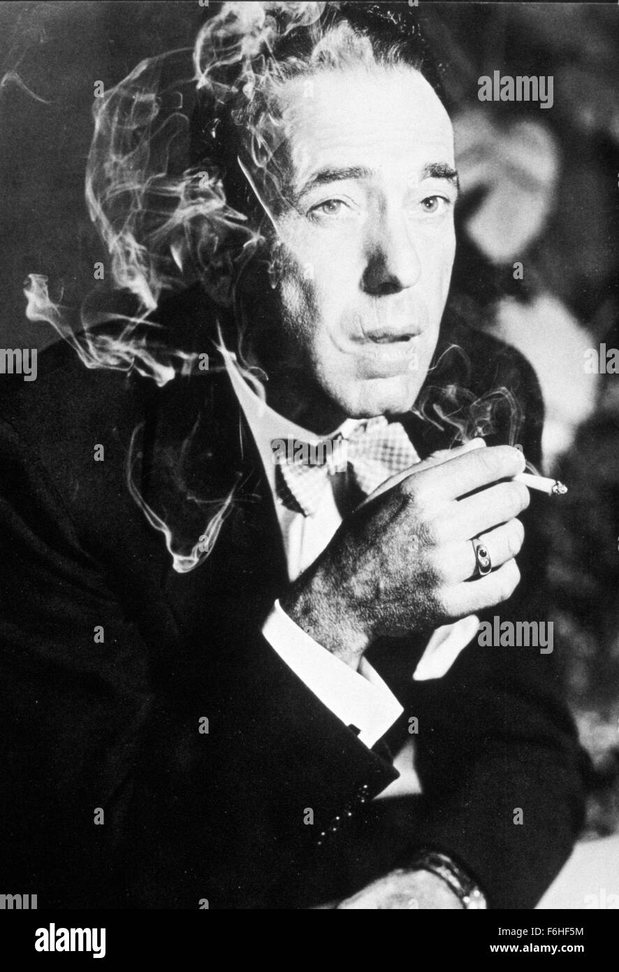 Humphrey bogart cigarette Black and White Stock Photos & Images - Alamy