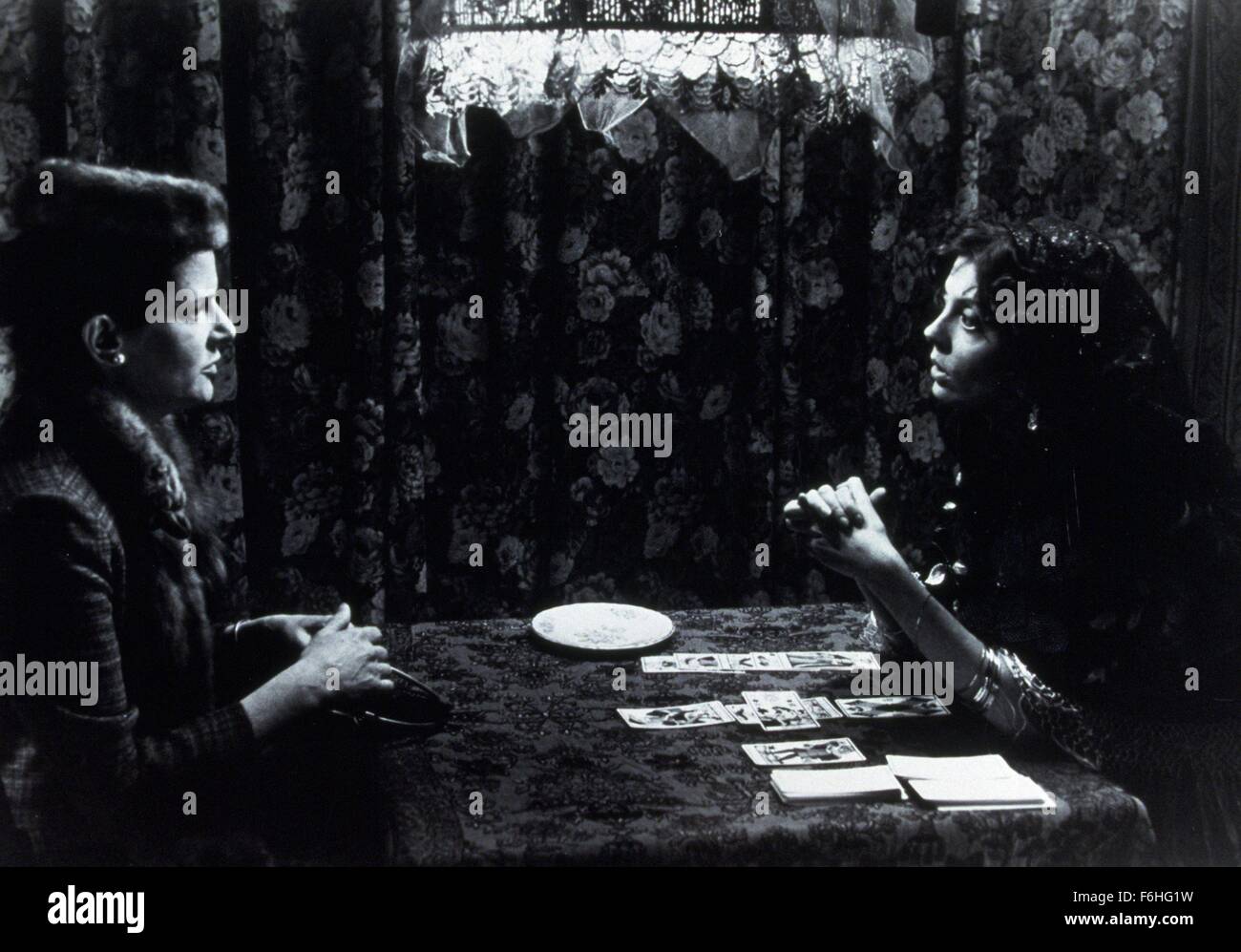 Susan sarandon king gypsies 1978 hi-res stock photography and images ...