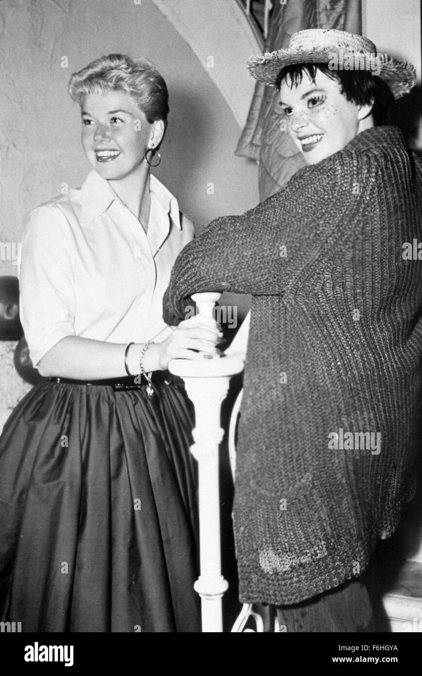 George cukor director judy garland hi-res stock photography and images ...