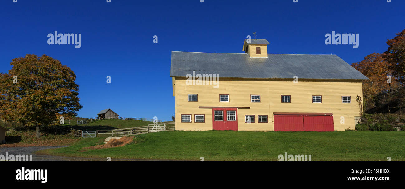 Vermont farm barn hi-res stock photography and images - Alamy