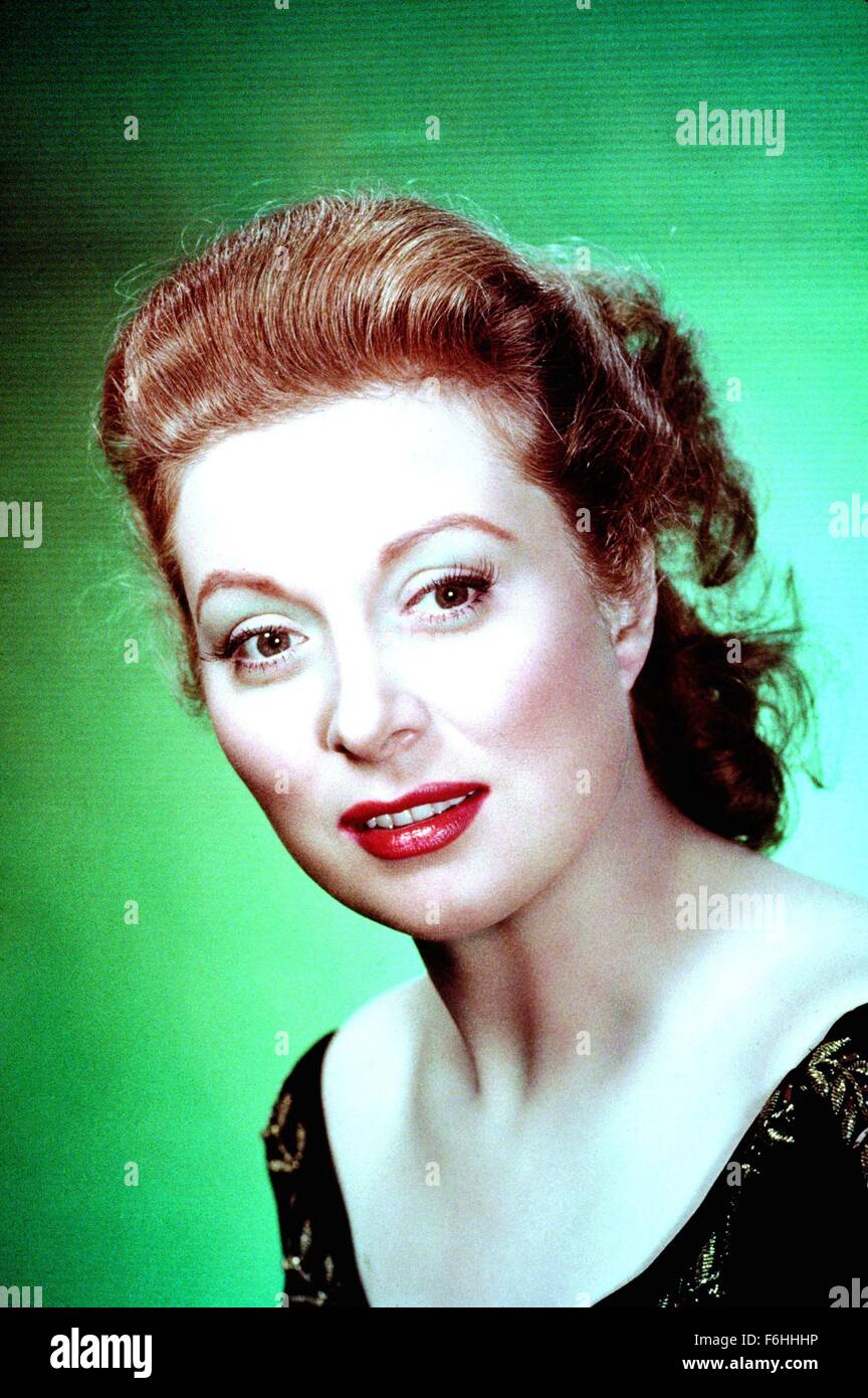 1942, Film Title: MRS. MINIVER, Director: WILLIAM WYLER, Studio: MGM ...