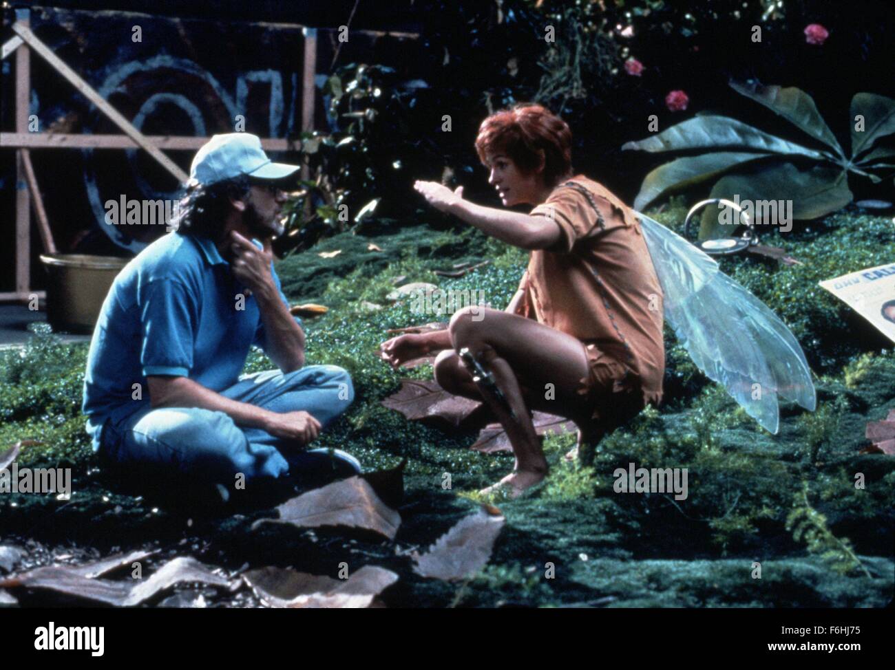 Julia roberts steven spielberg hook hi-res stock photography and images ...
