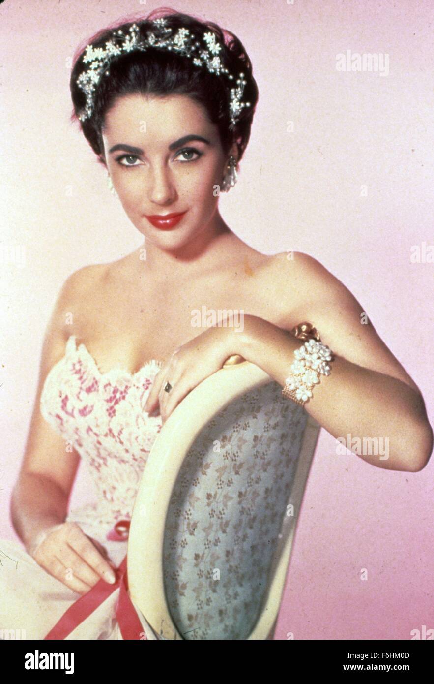 Elizabeth taylor rhapsody hi-res stock photography and images - Alamy