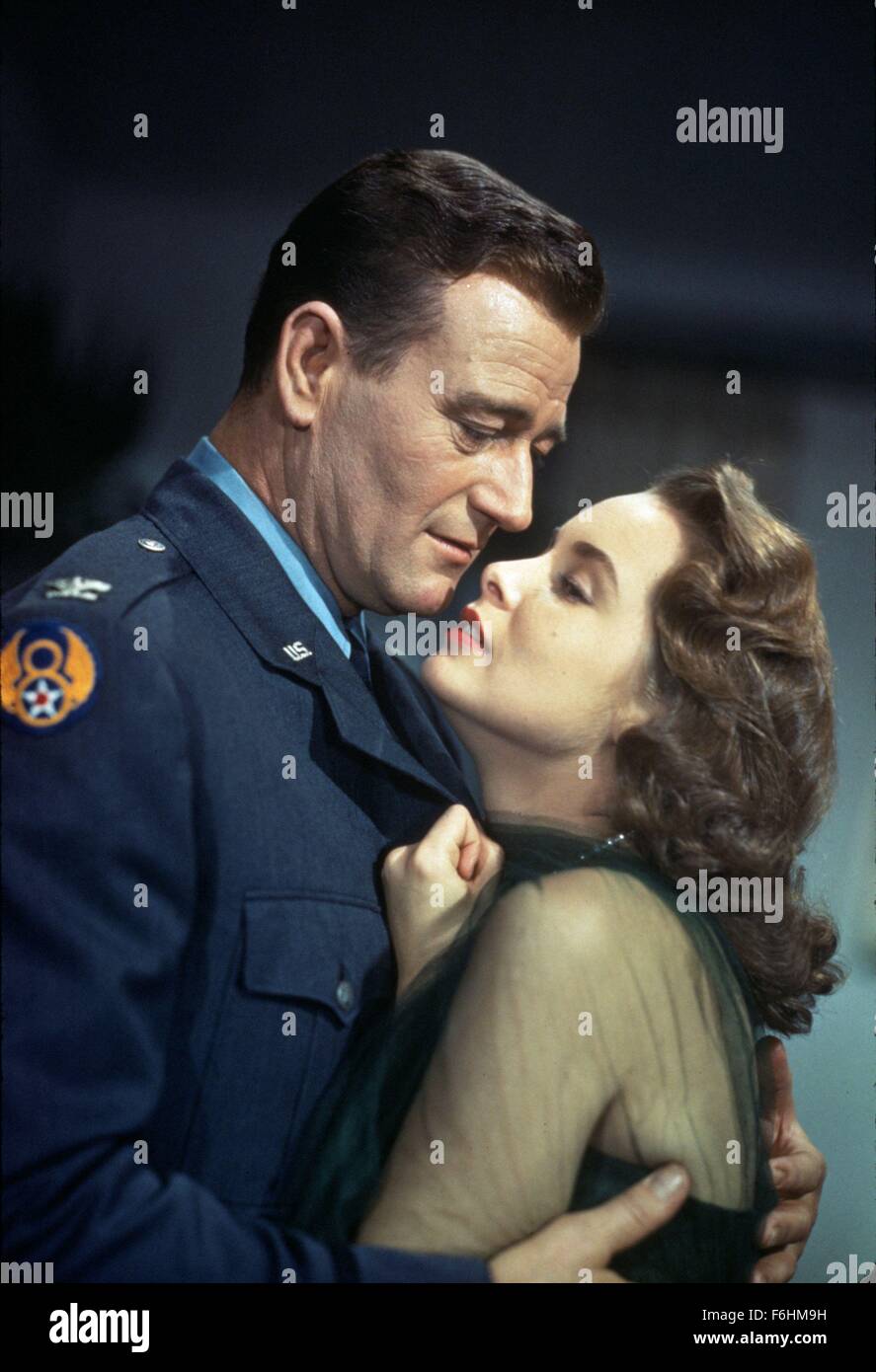 Janet leigh john wayne jet hi-res stock photography and images - Alamy