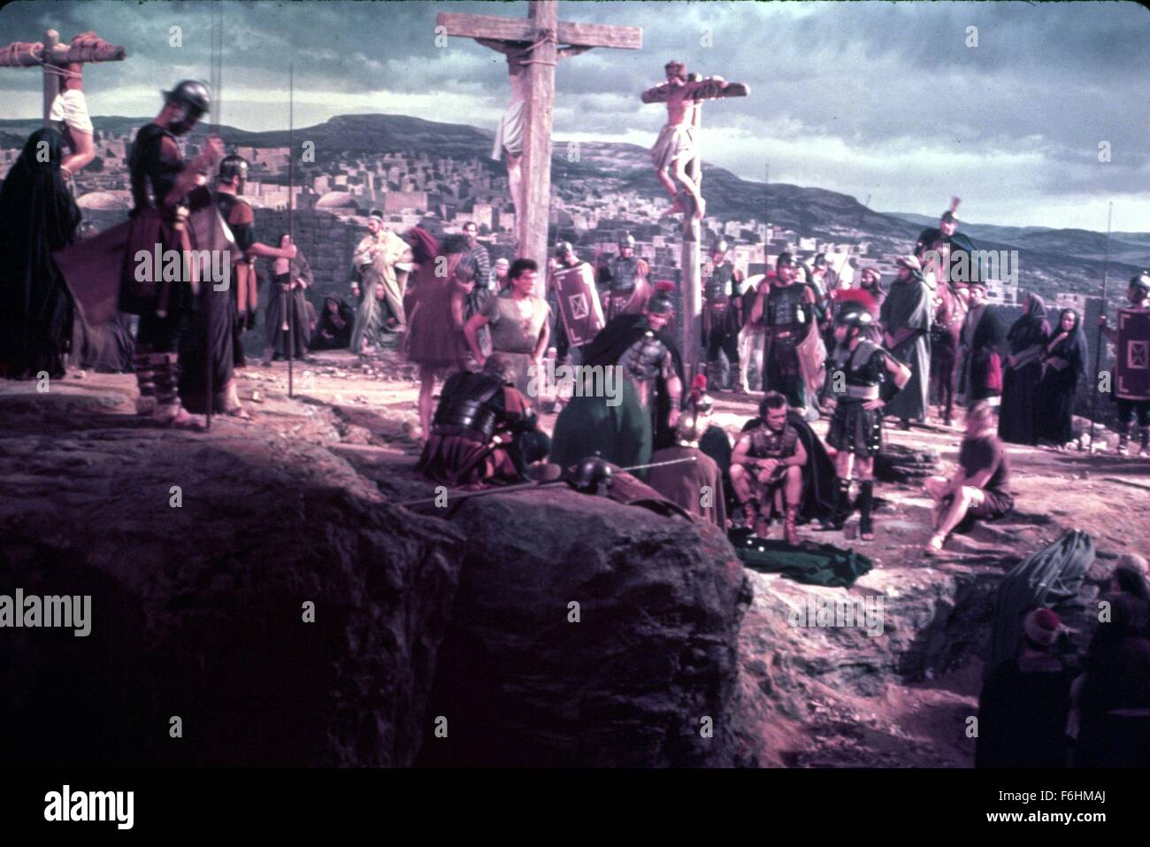 Victor mature the robe hi-res stock photography and images - Alamy