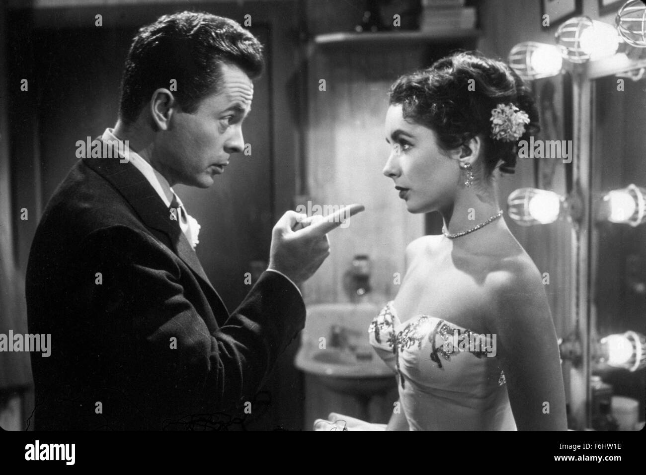 Elizabeth taylor love better ever hi-res stock photography and images ...