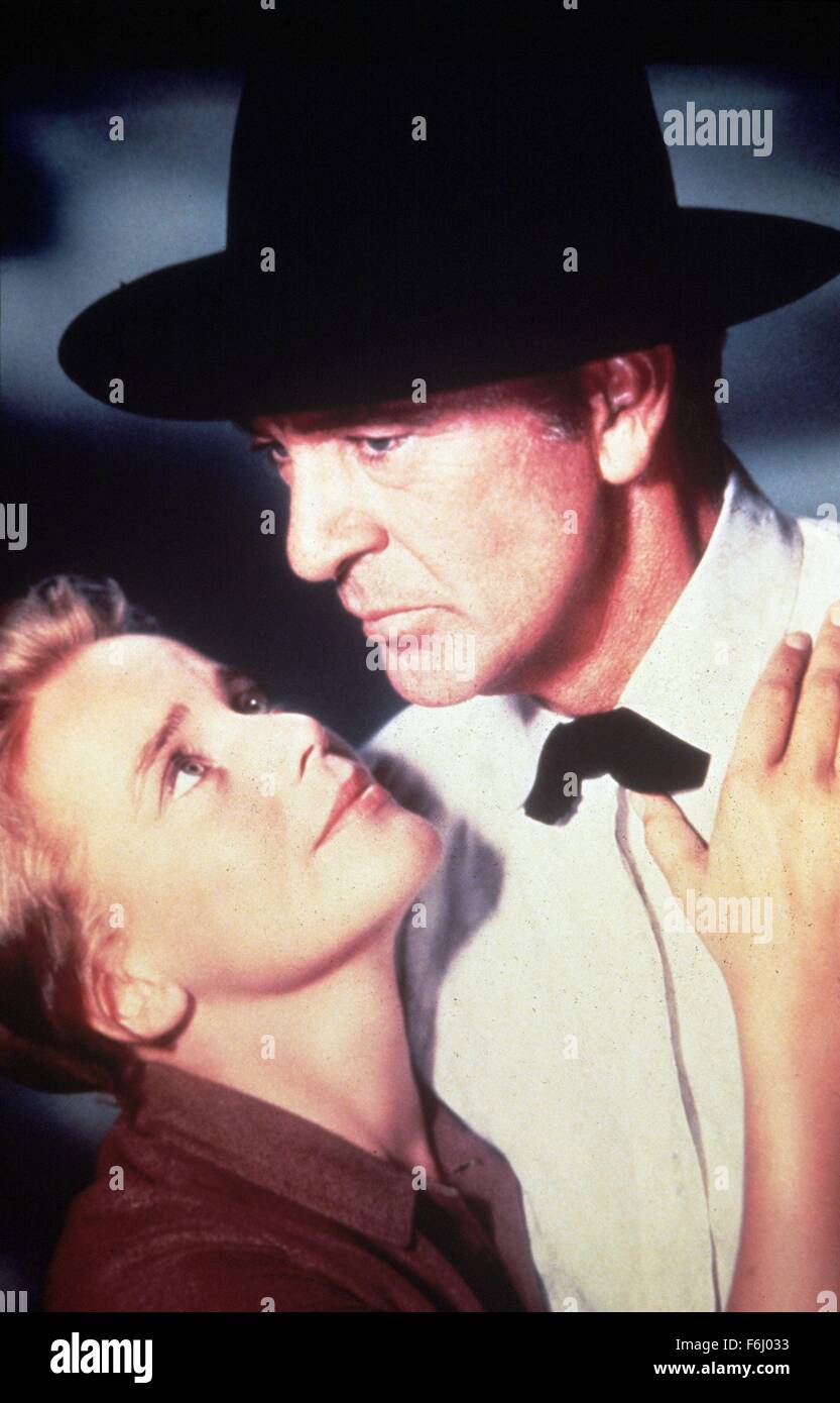 The hanging tree 1959 gary cooper hi-res stock photography and images ...