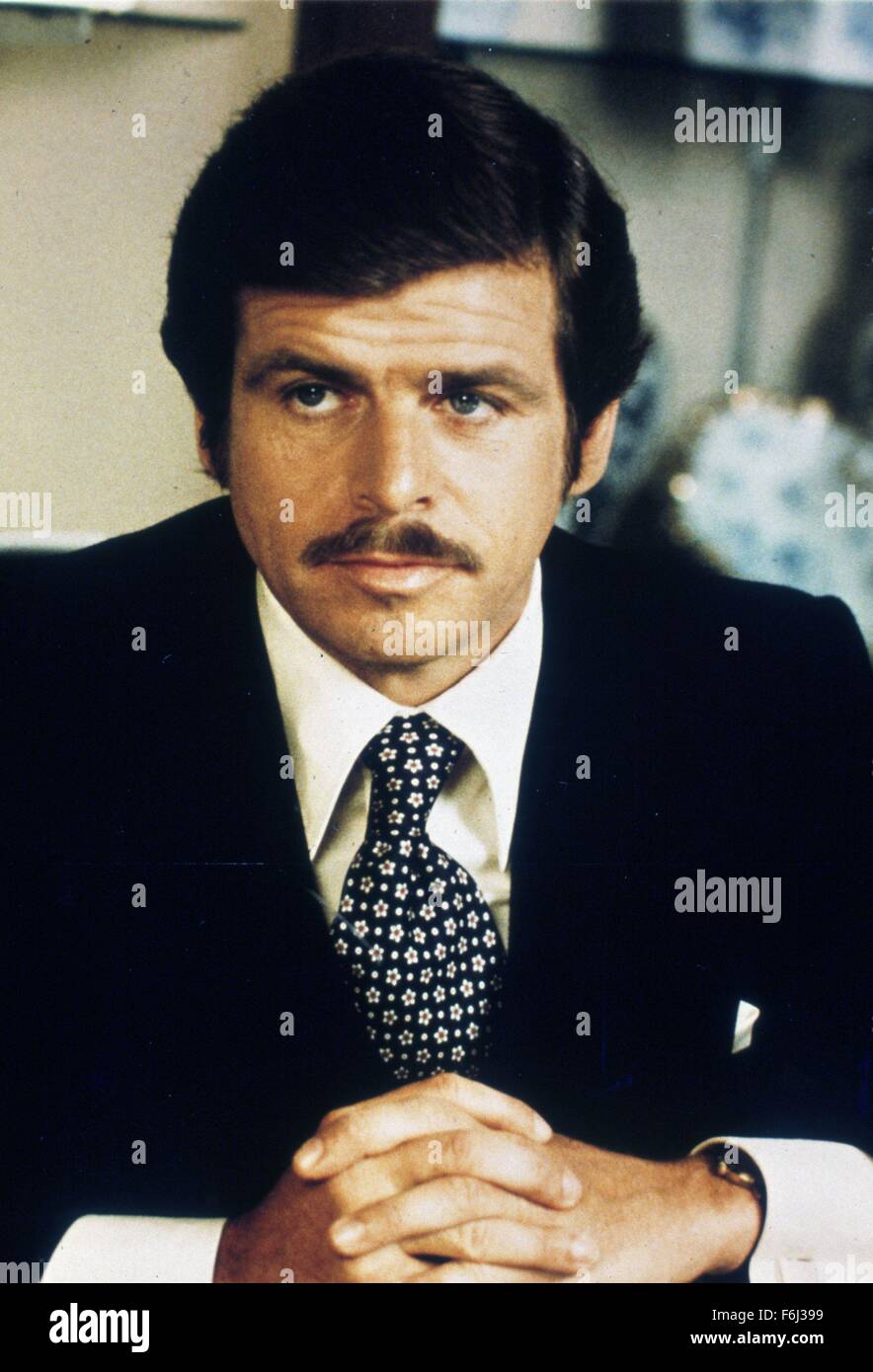 William devane family plot 1976 hi-res stock photography and images - Alamy