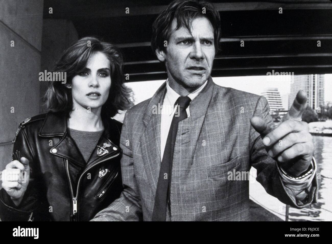 Frantic 1988 emmanuelle seigner hi-res stock photography and images - Alamy