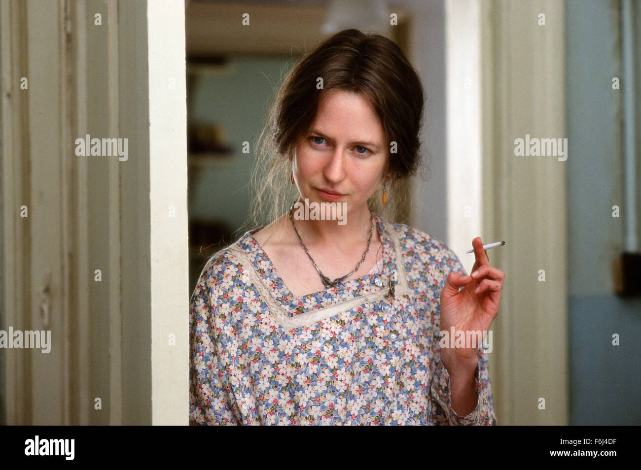 Allison janney 2002 hi-res stock photography and images - Alamy