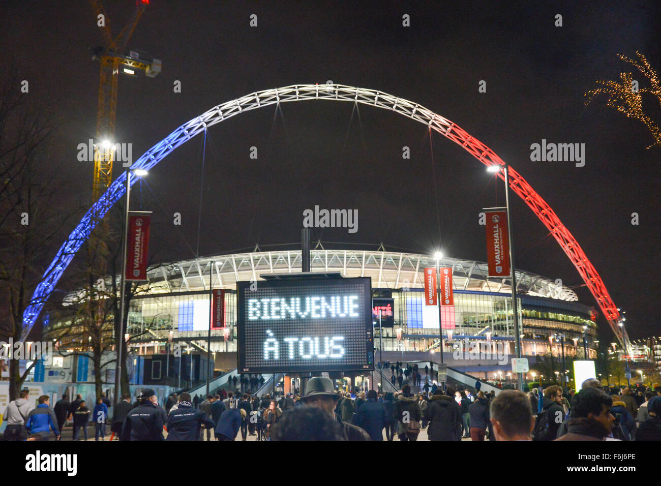Wembley Stadium, London, UK. 17th November 2015. Fans arrive at Wembley ...