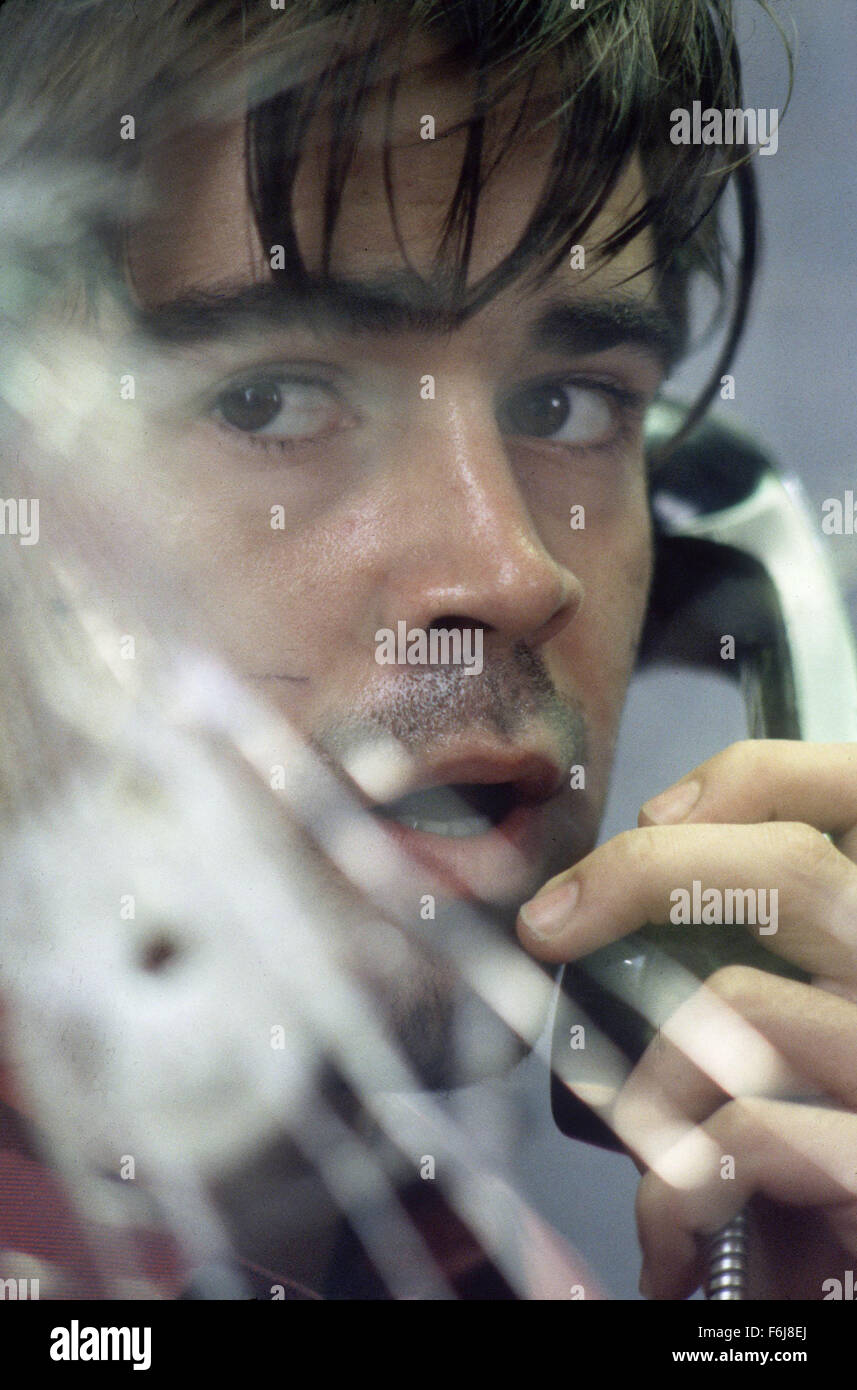 Phone booth colin farrell 2003 hi-res stock photography and images - Alamy