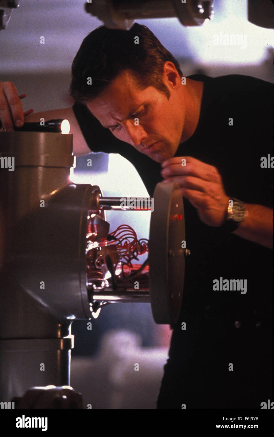 Apr 10, 2003; Hollywood, CA, USA; ROB ESTES as ATF Special Agent Thomas ...