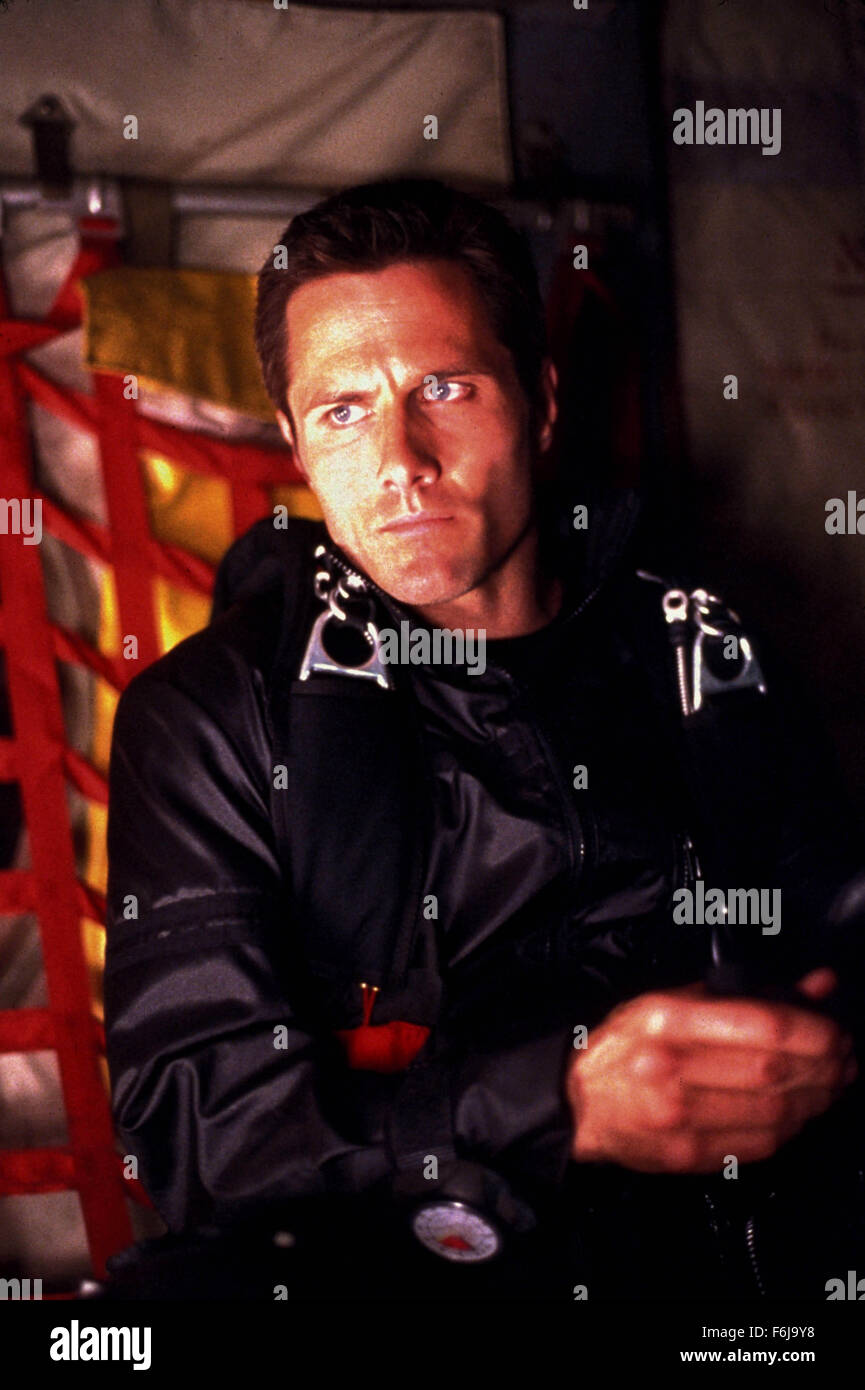 Apr 10, 2003; Hollywood, CA, USA; ROB ESTES as ATF Special Agent Thomas ...