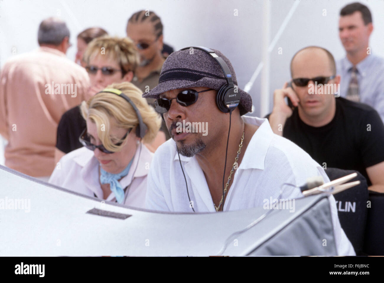 Oct 03, 2003; Los Angeles, CA, USA; On the set actor DENZEL WASHINGTON ...