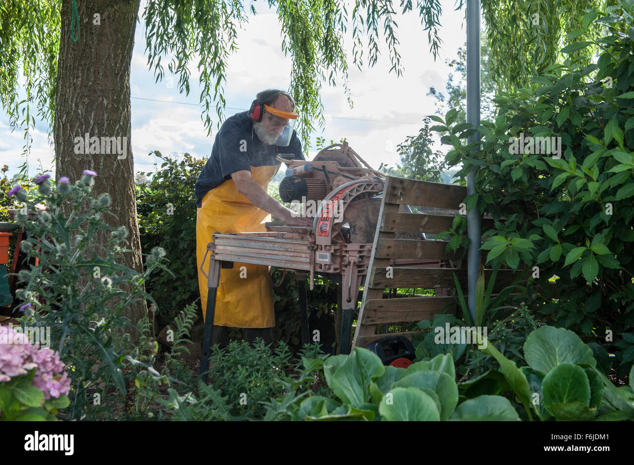 Chiselbrick hi-res stock photography and images - Alamy