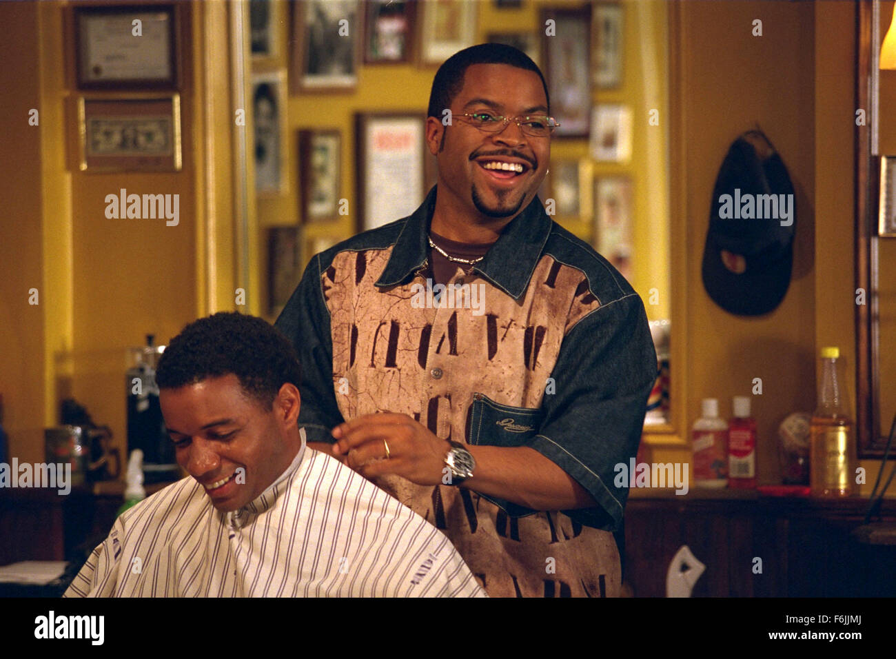 Ice cube actor hi-res stock photography and images - Alamy