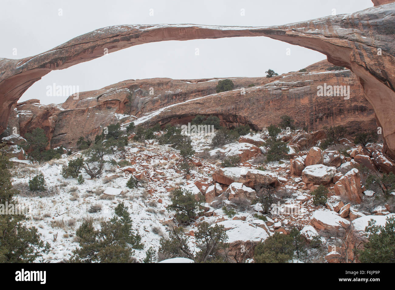 Arches national park landscape arch hi-res stock photography and images ...