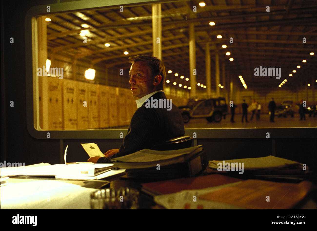 Princess layer cake hi-res stock photography and images - Alamy