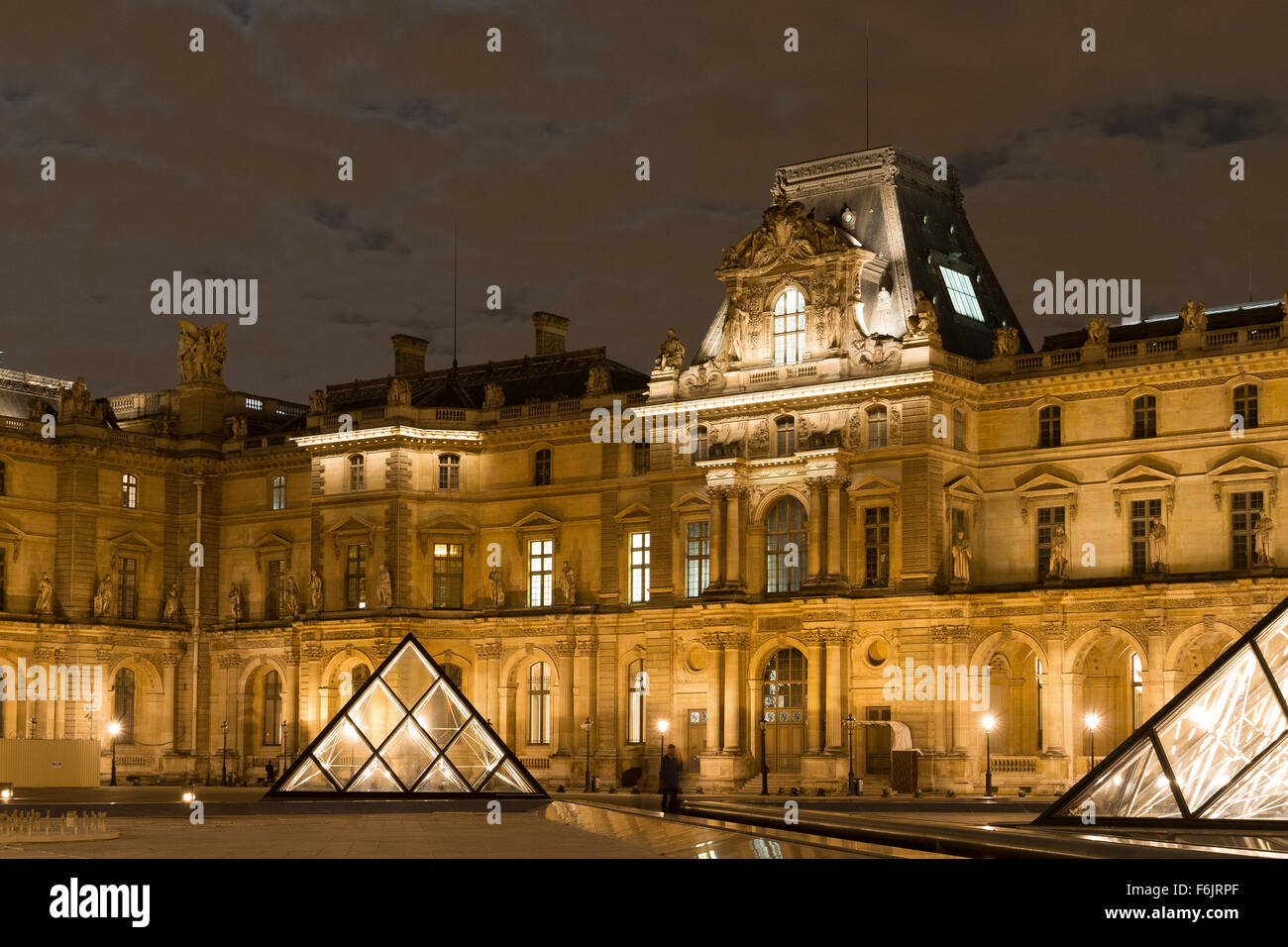 Pavillon sully louvre hi-res stock photography and images - Alamy