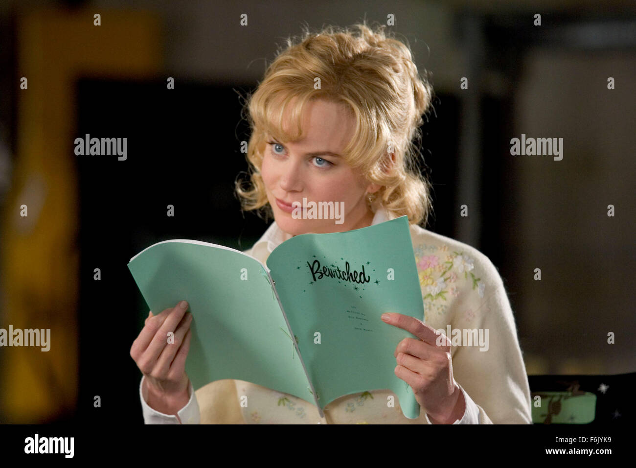 Bewitched 2005 nicole kidman hi-res stock photography and images - Alamy