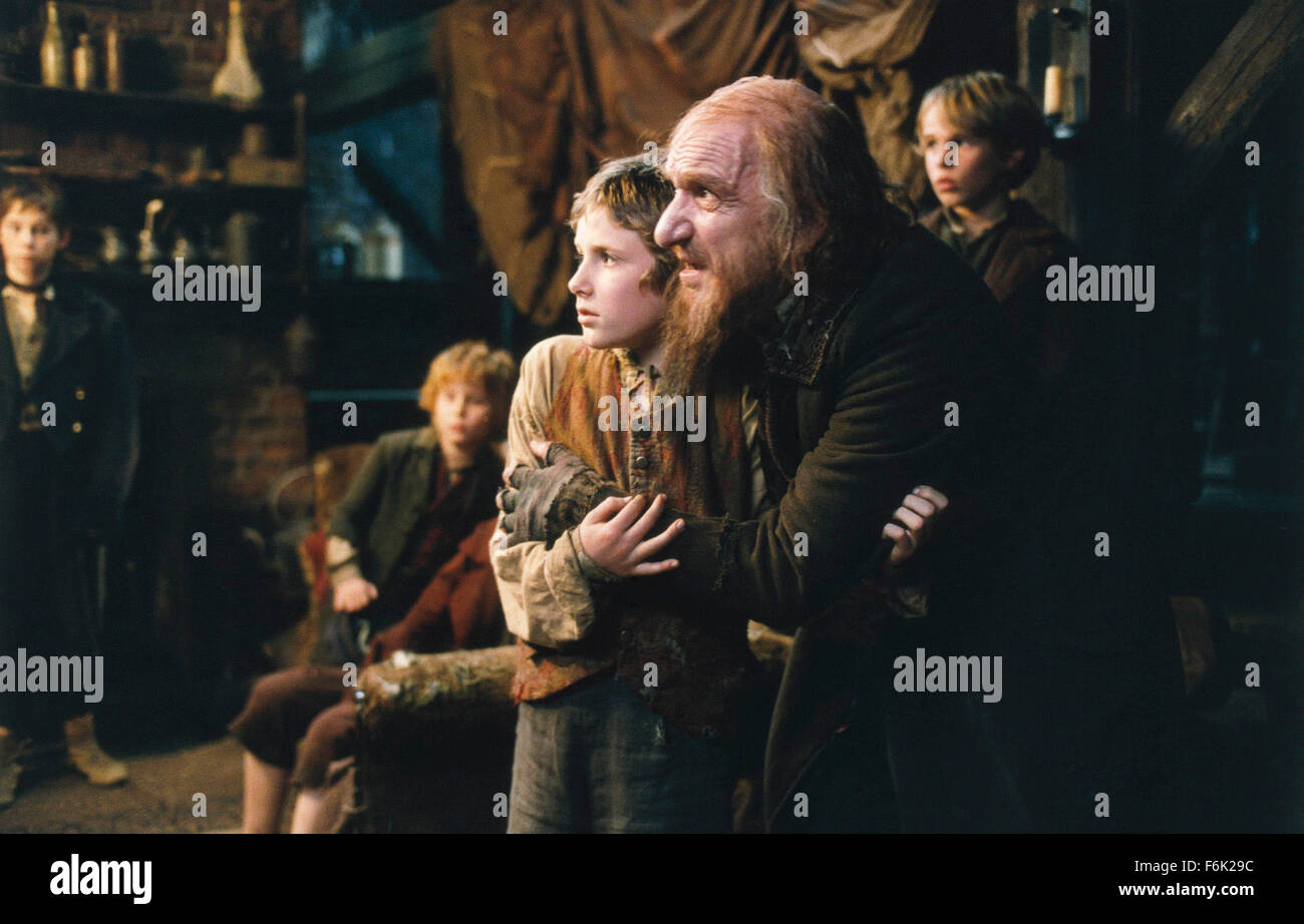 Oliver twist film fagin hi-res stock photography and images - Alamy