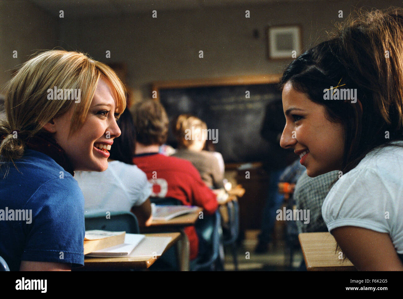 Hilary duff perfect man 2005 hi-res stock photography and images - Alamy