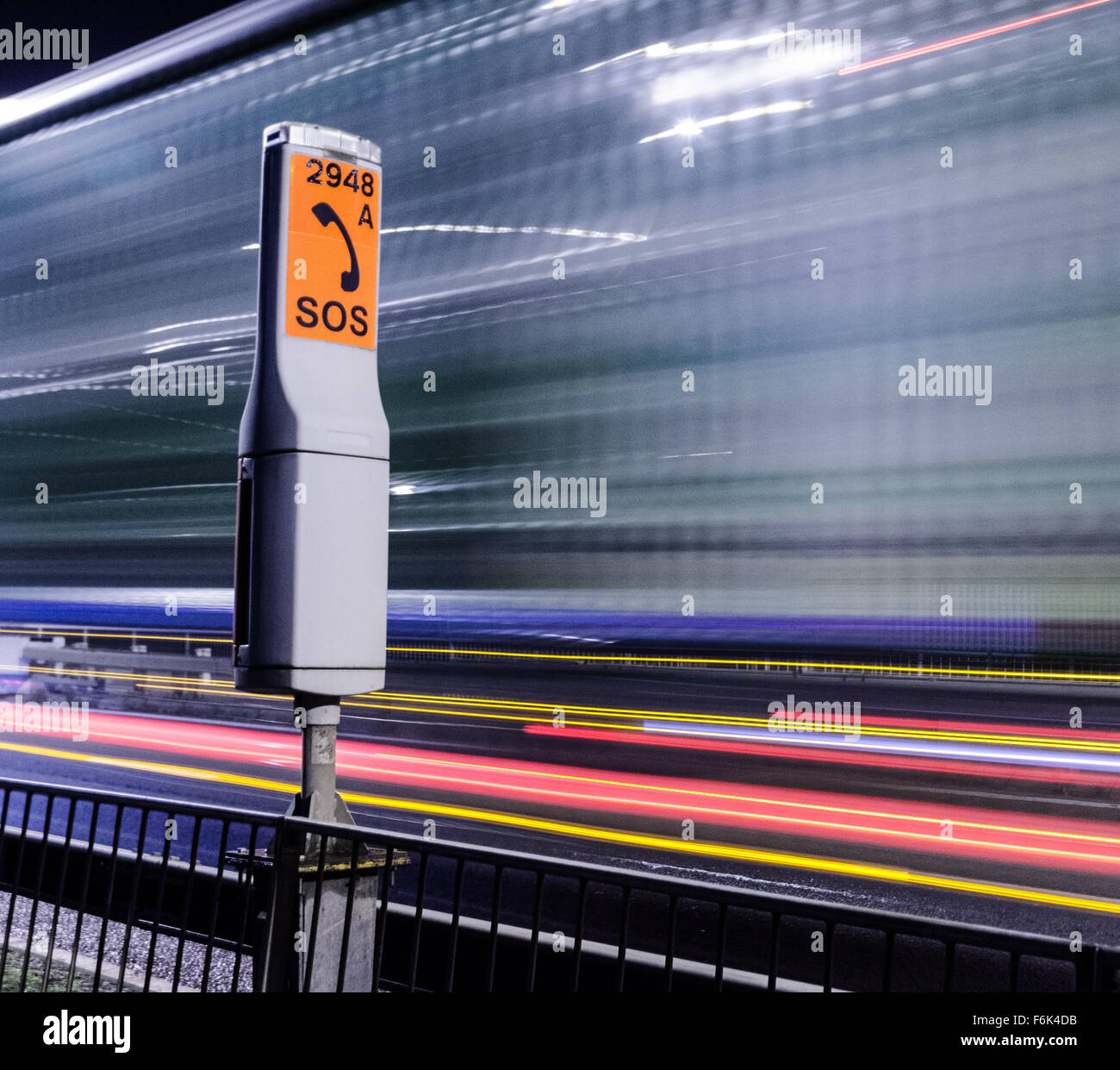 Motorway night breakdown hi-res stock photography and images - Alamy