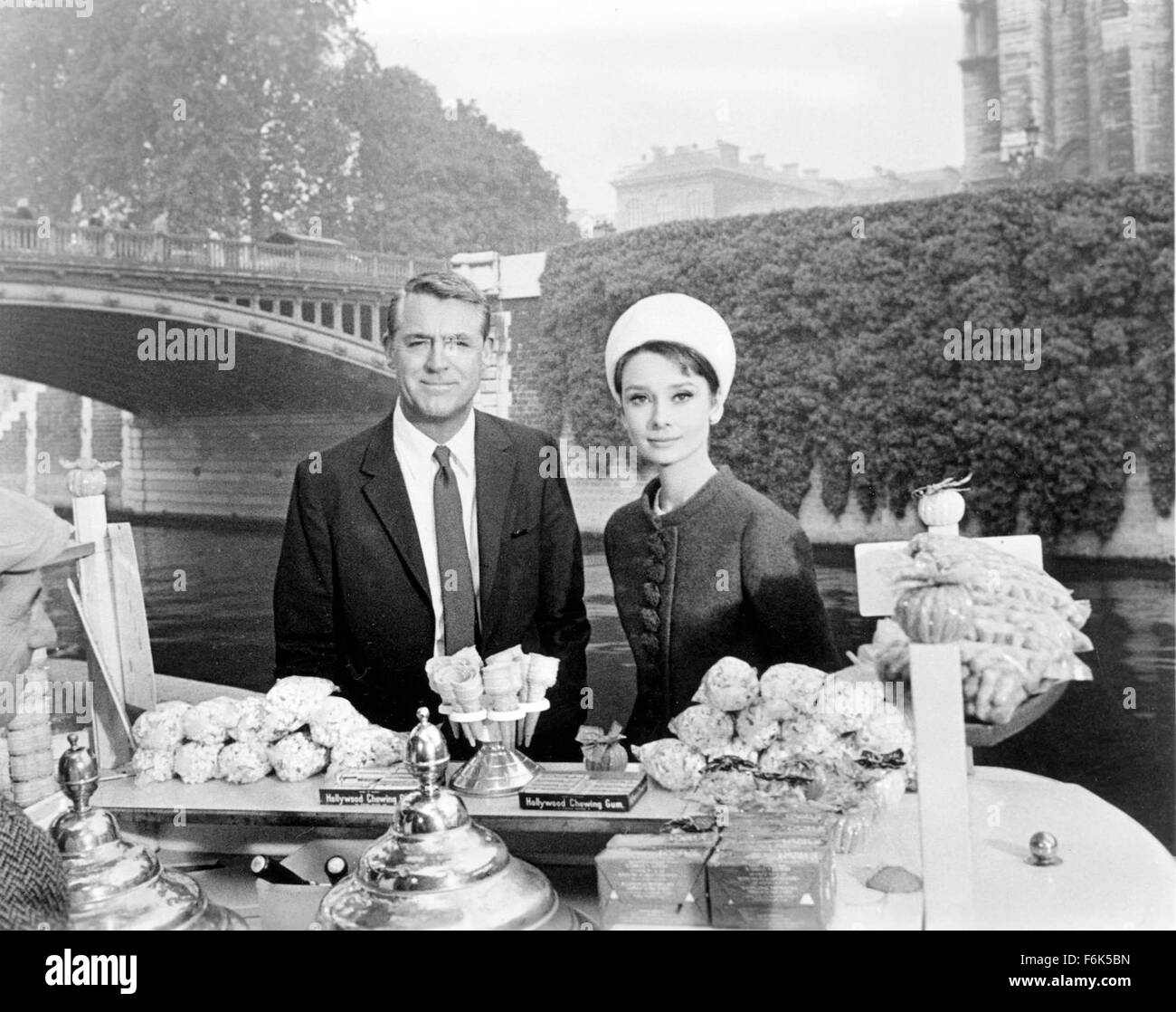 Charade movie hi-res stock photography and images - Alamy