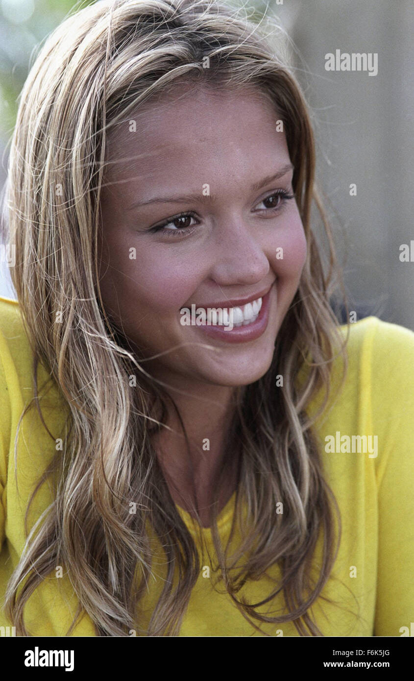 Into the blue 2005 jessica alba hi-res stock photography and images - Alamy
