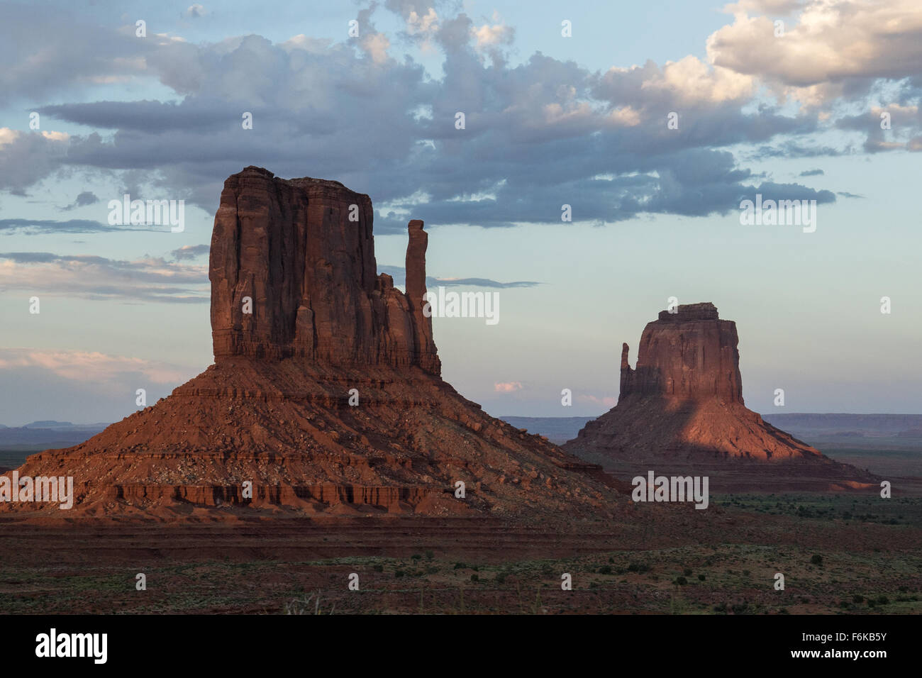 Mitten buttes hi-res stock photography and images - Alamy