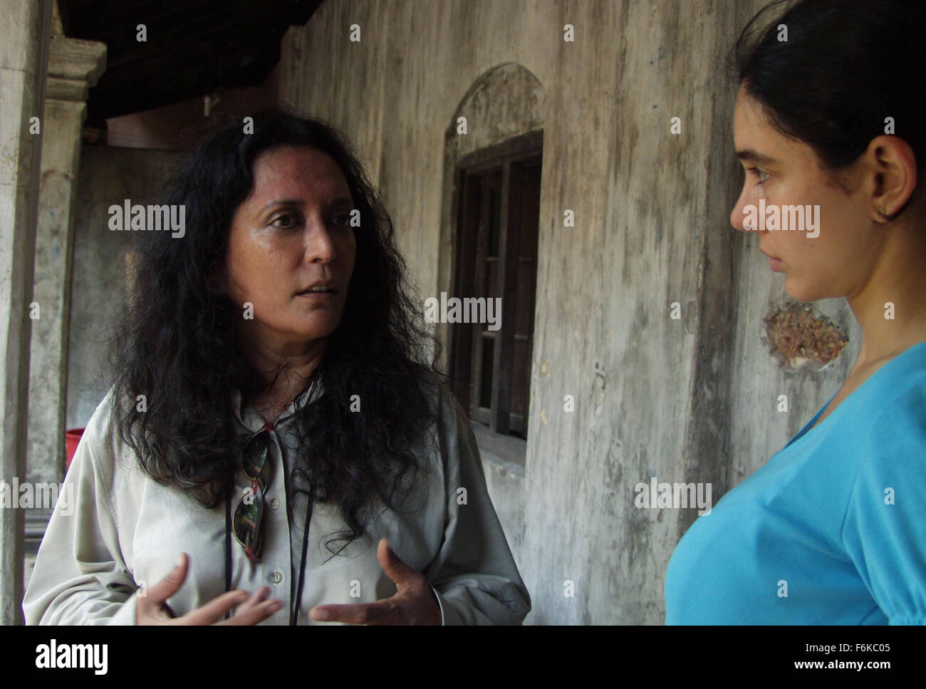 Water movie deepa mehta hi-res stock photography and images - Alamy