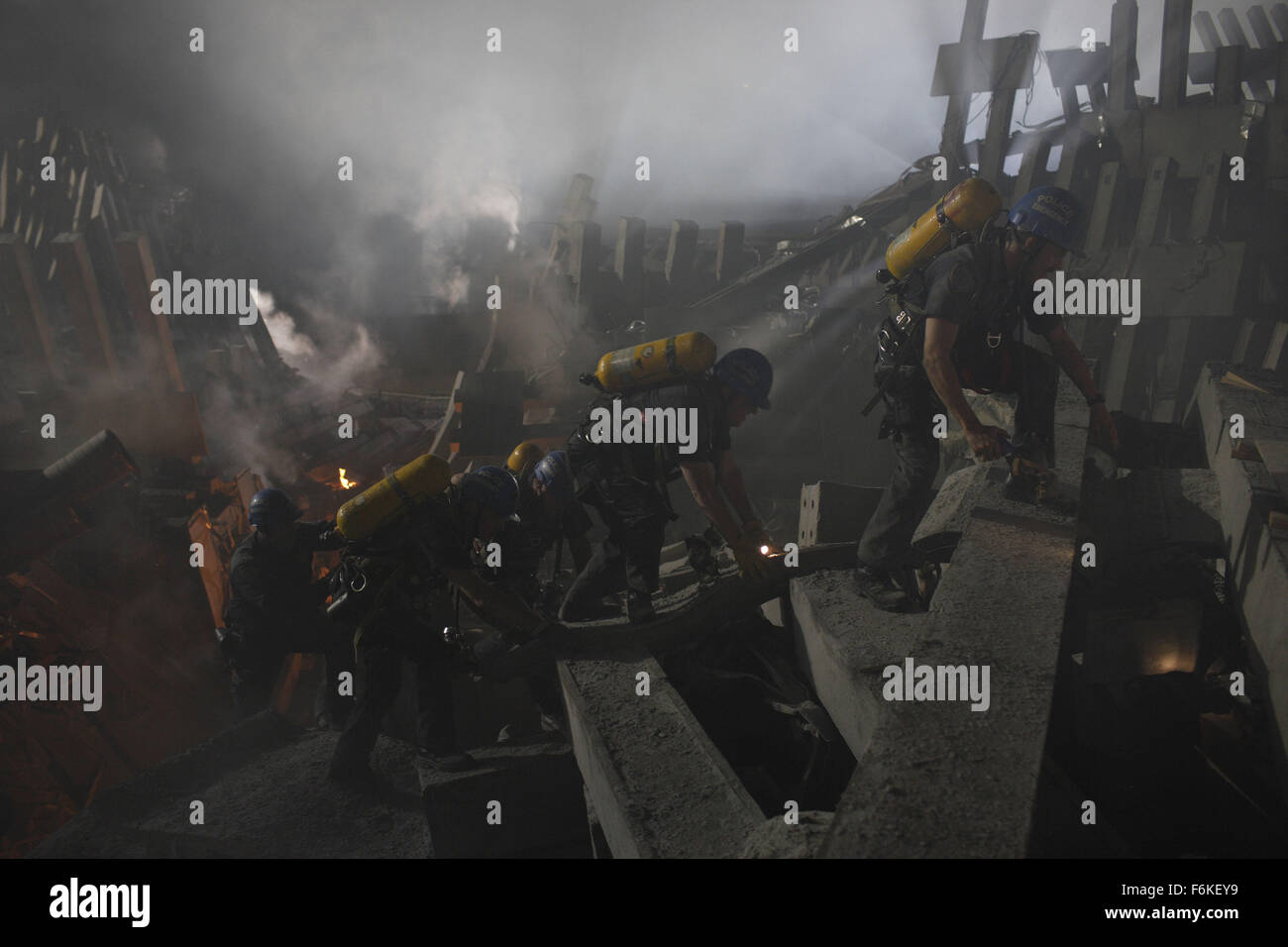 World Trade Center Attack 2001 Police High Resolution Stock Photography ...