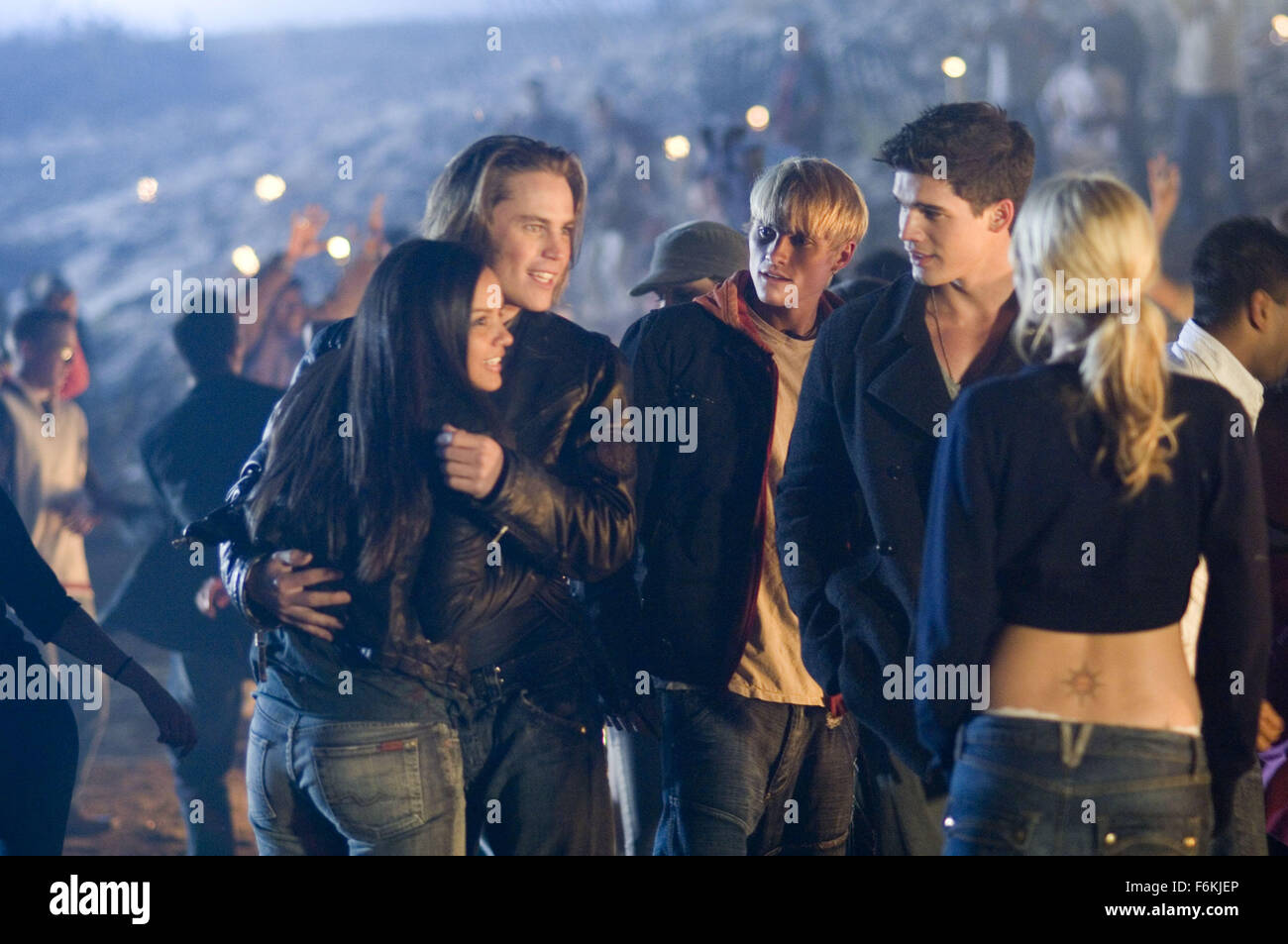 Taylor kitsch covenant 2006 hi-res stock photography and images - Alamy
