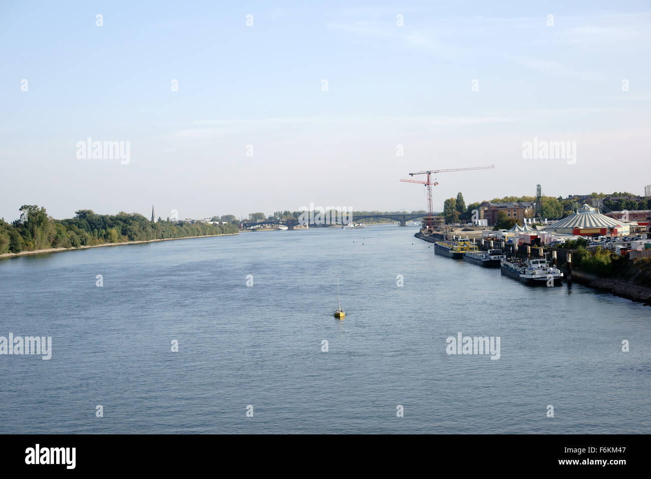 River Rhine in Mainz Stock Photo - Alamy