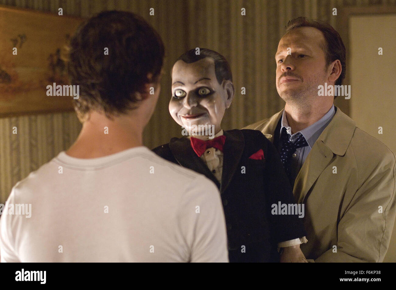 Dead silence film hi-res stock photography and images - Alamy