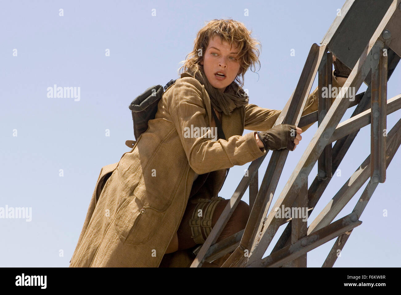 Milla jovovich as alice film title resident evil hi-res stock ...