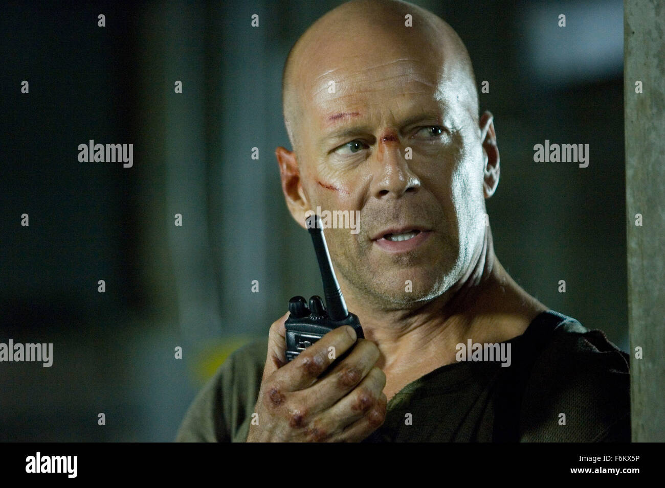 2007 usa bruce willis director hi-res stock photography and images - Alamy