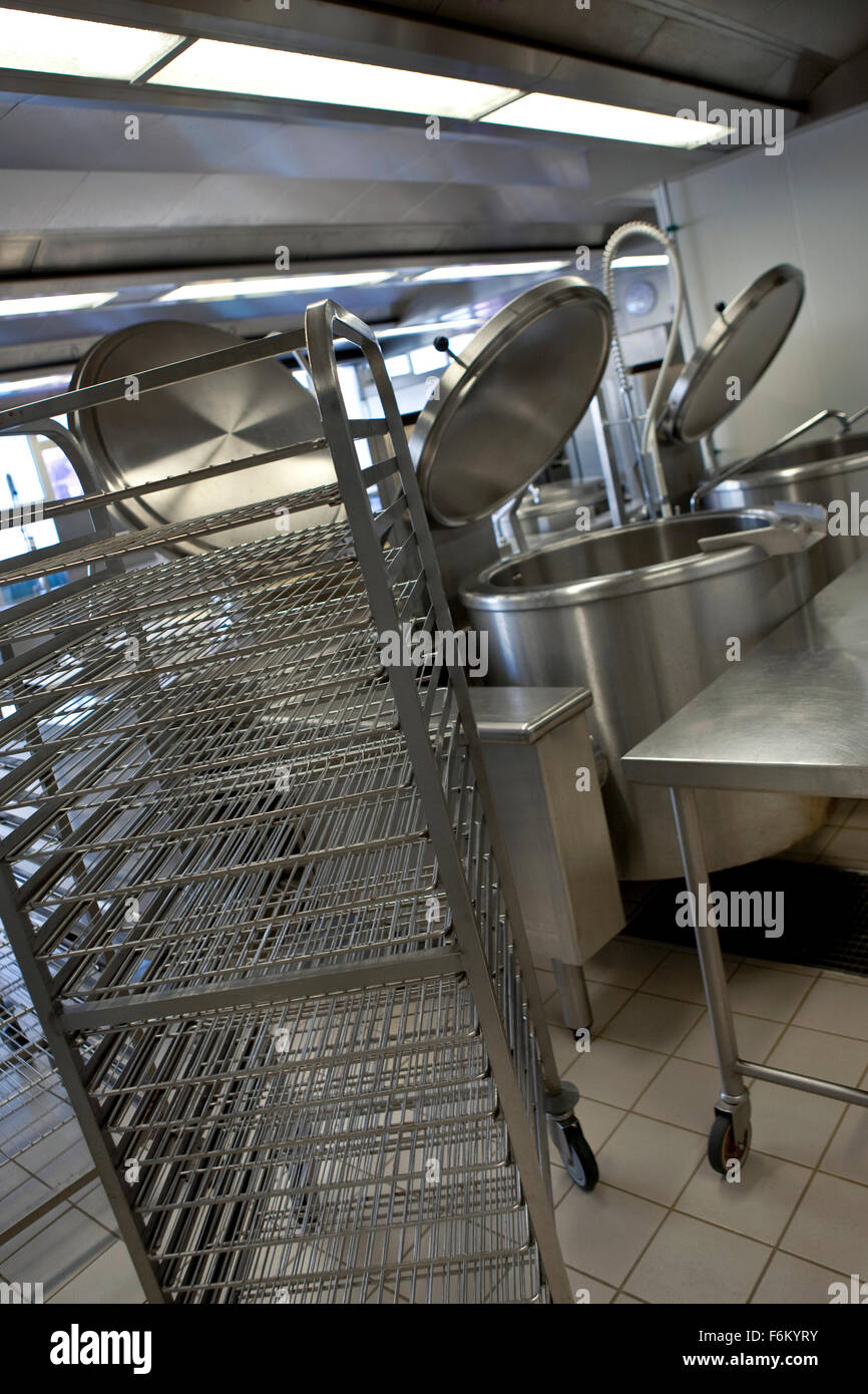Hospital kitchen equipment hi-res stock photography and images - Alamy
