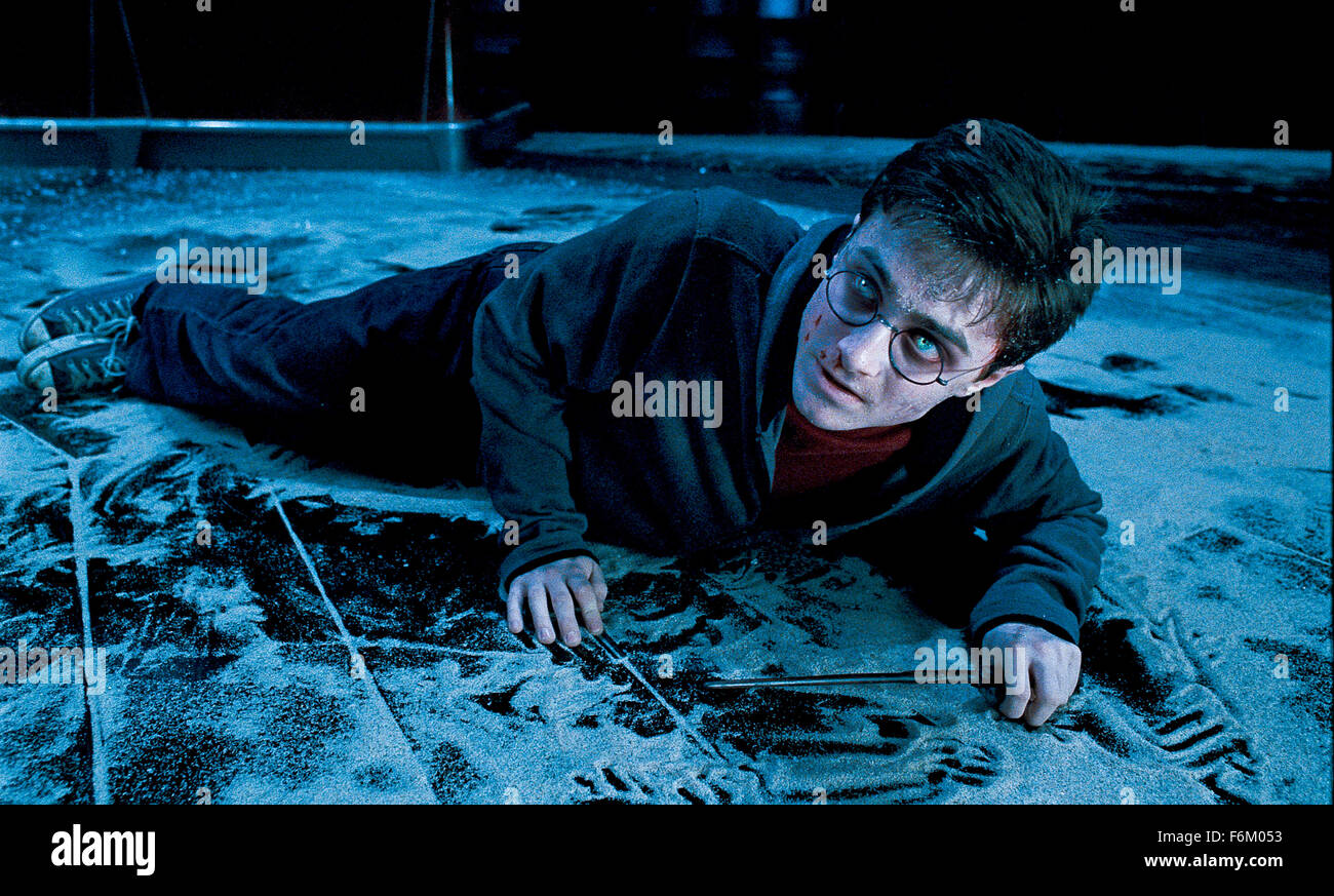 Harry potter movie daniel radcliffe hi-res stock photography and images ...