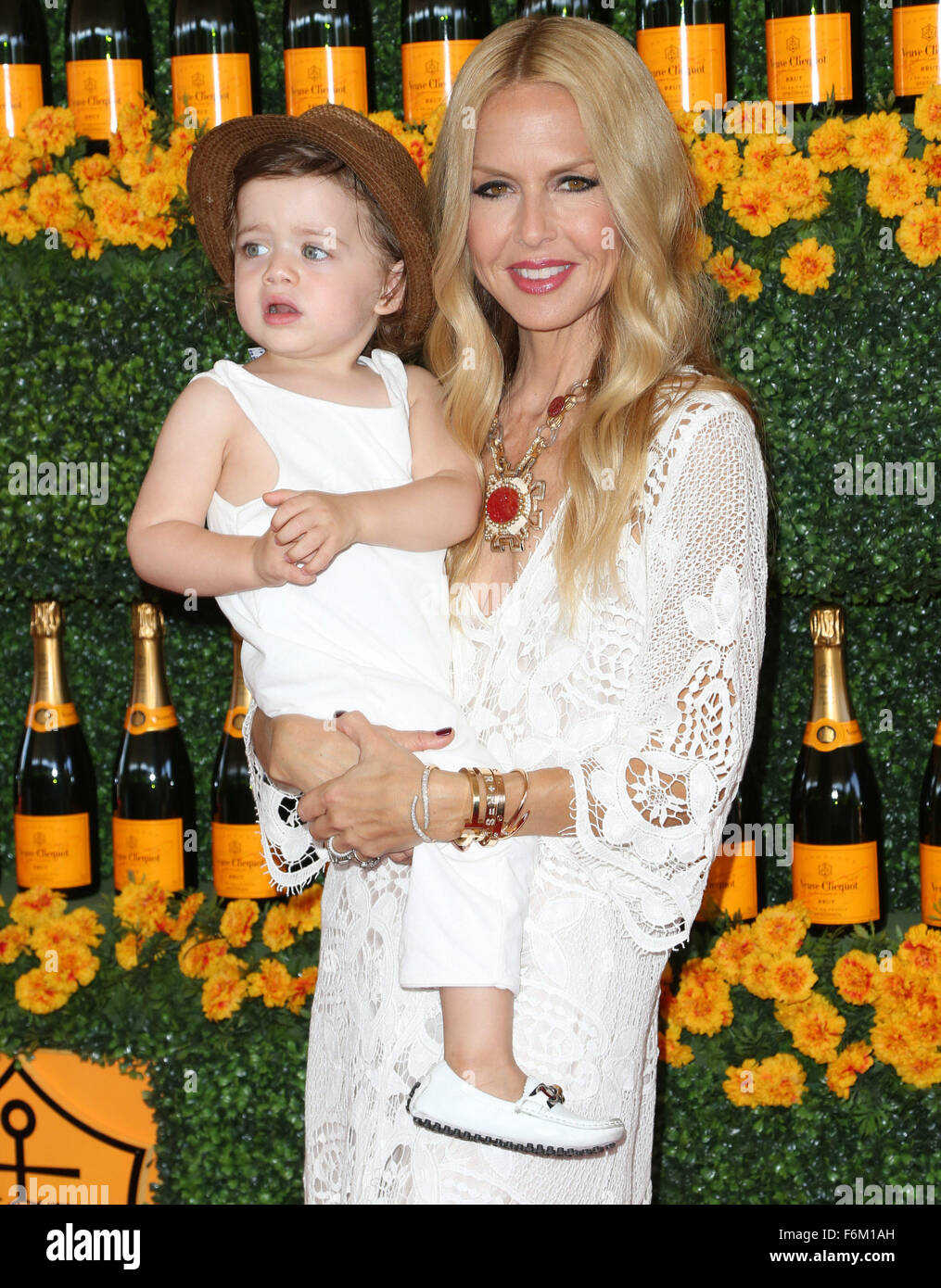 6th Annual Veuve Clicquot Polo Classic Los Angeles at Will Rogers State ...