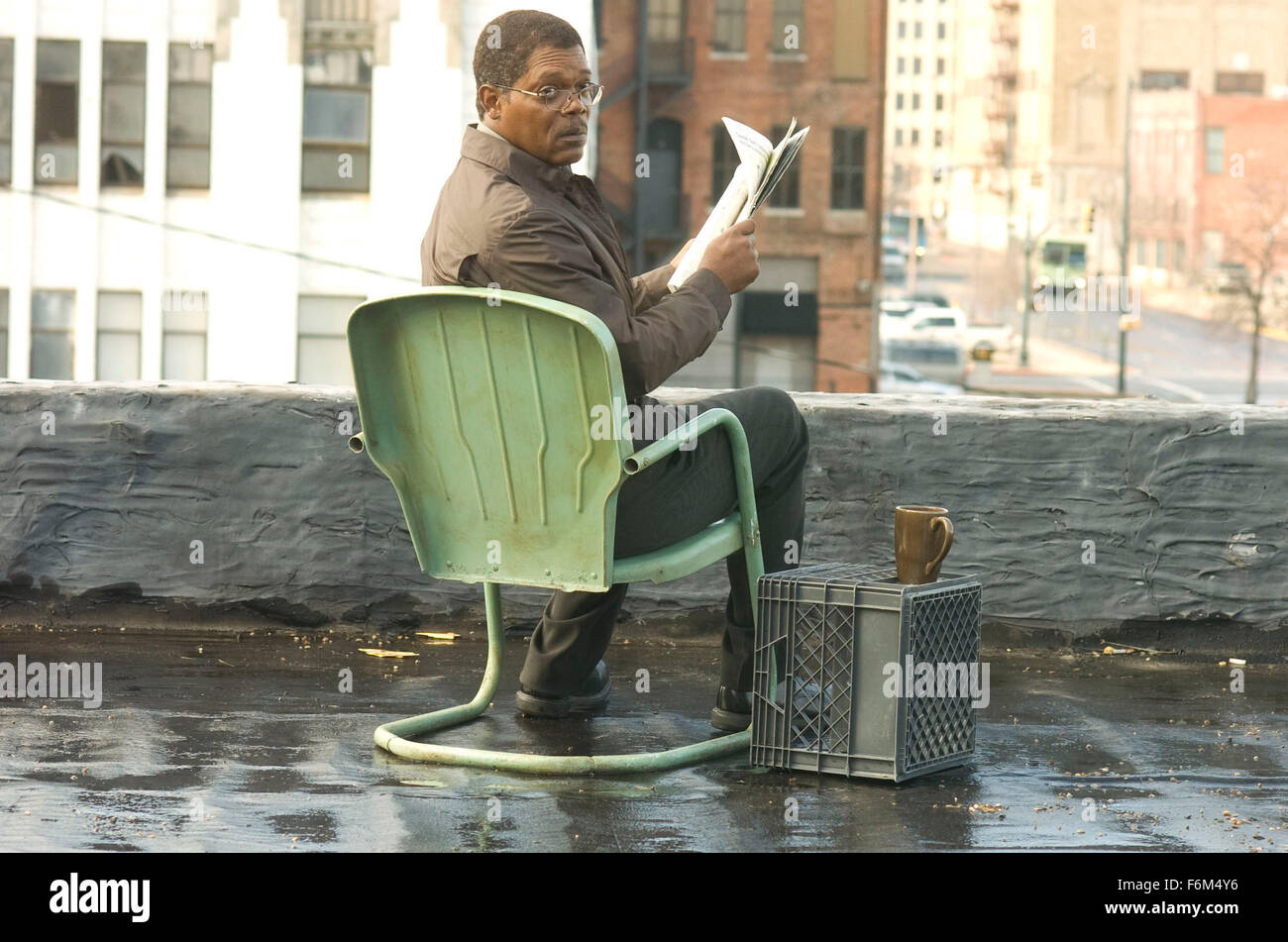 The cleaner samuel l jackson hi-res stock photography and images - Alamy