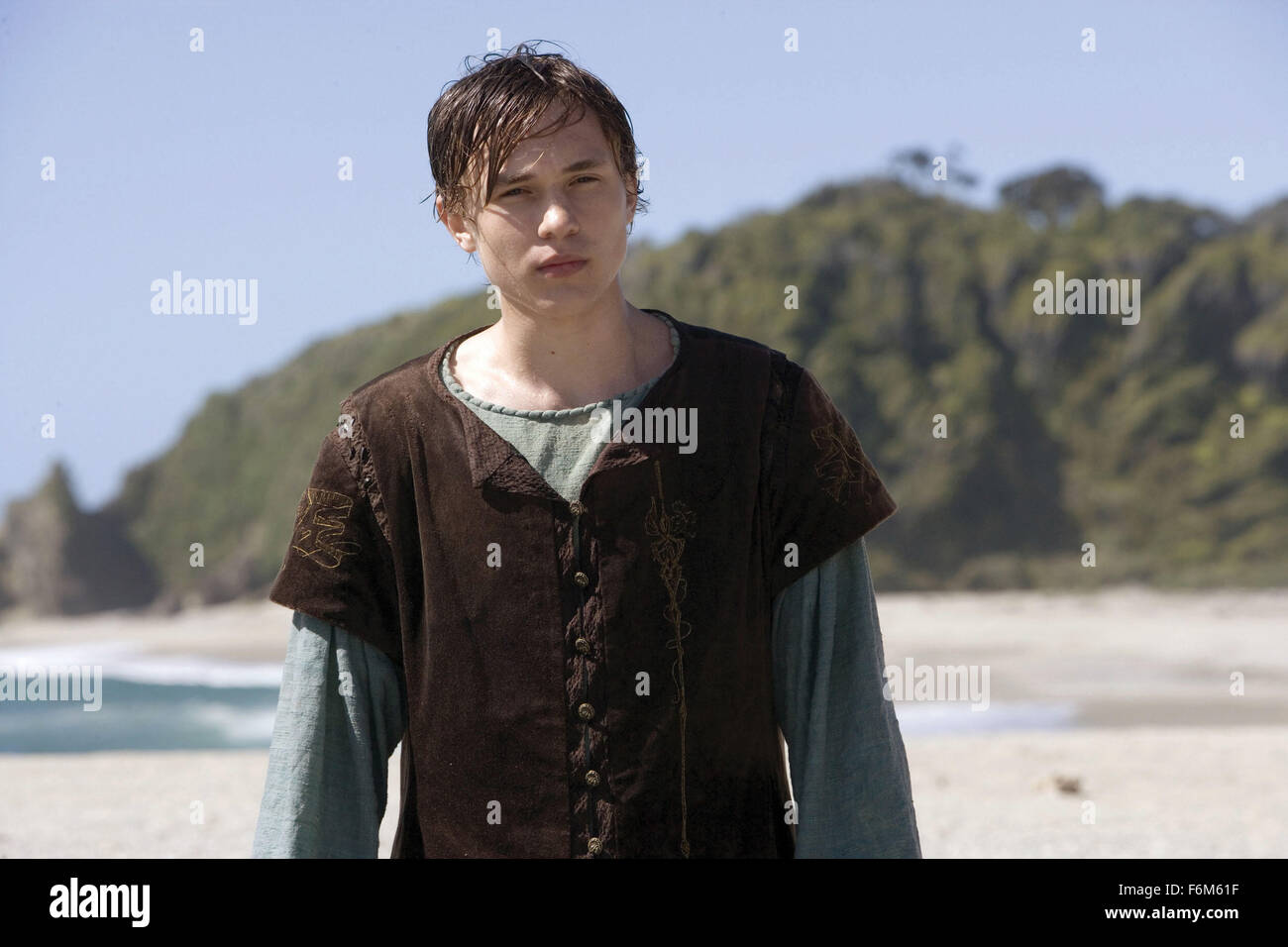 Chronicles of narnia peter hi-res stock photography and images - Alamy