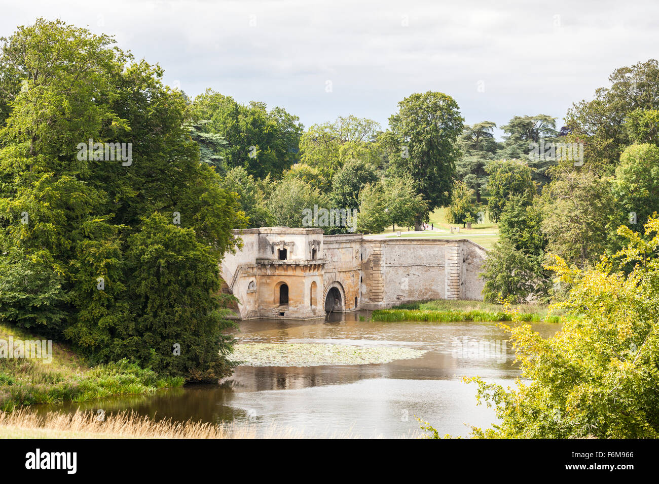 Vanbrugh's Grand Bridge over the River Glyme at Blenheim Palace ...