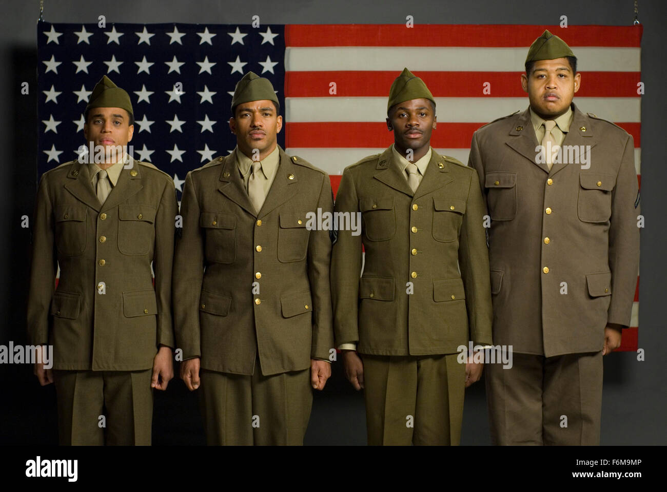 American soldiers in class hi-res stock photography and images - Alamy